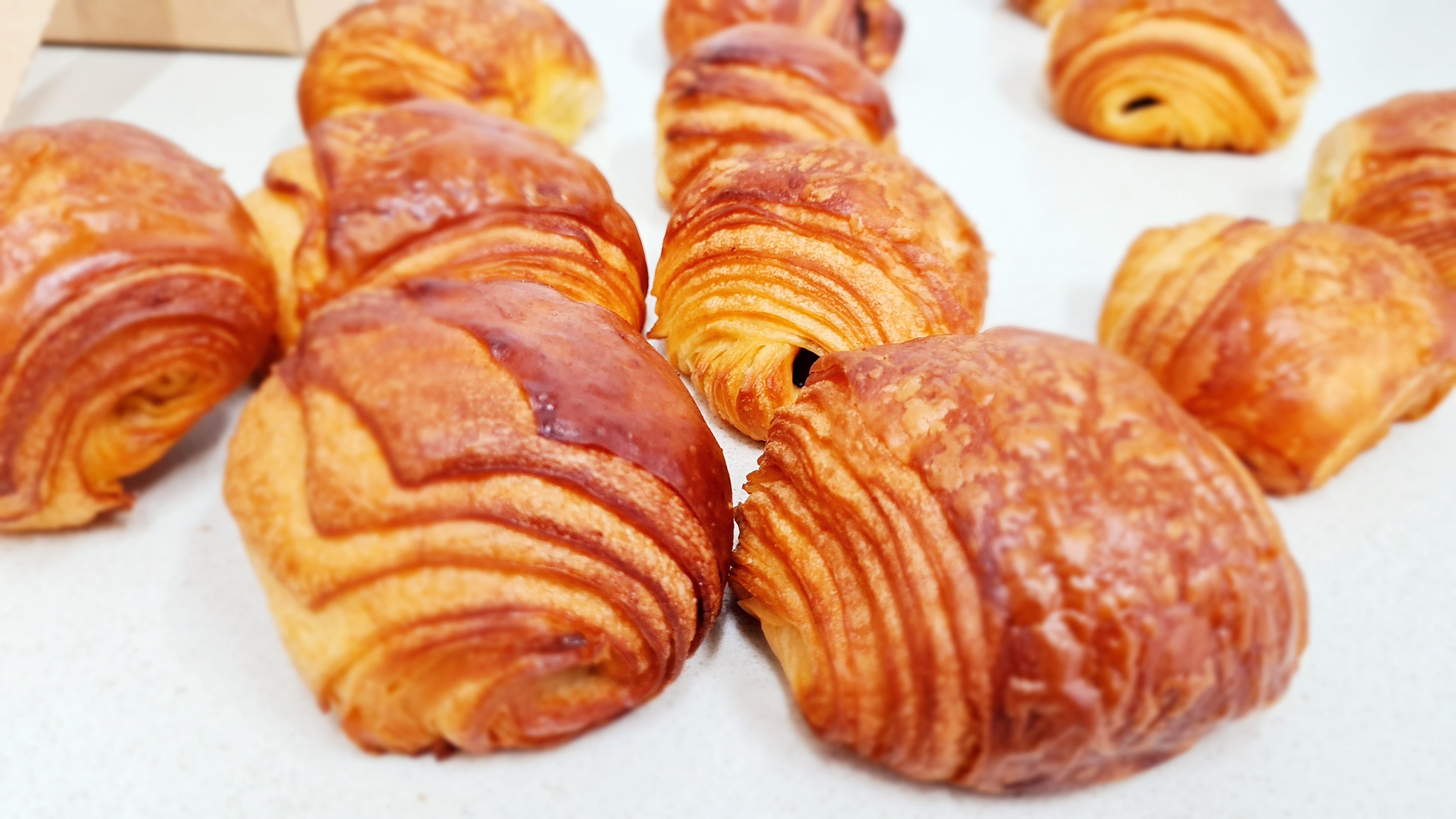 Freshly Baked Mini Pain Au Chocolat (1 dozen) – I Love Butter